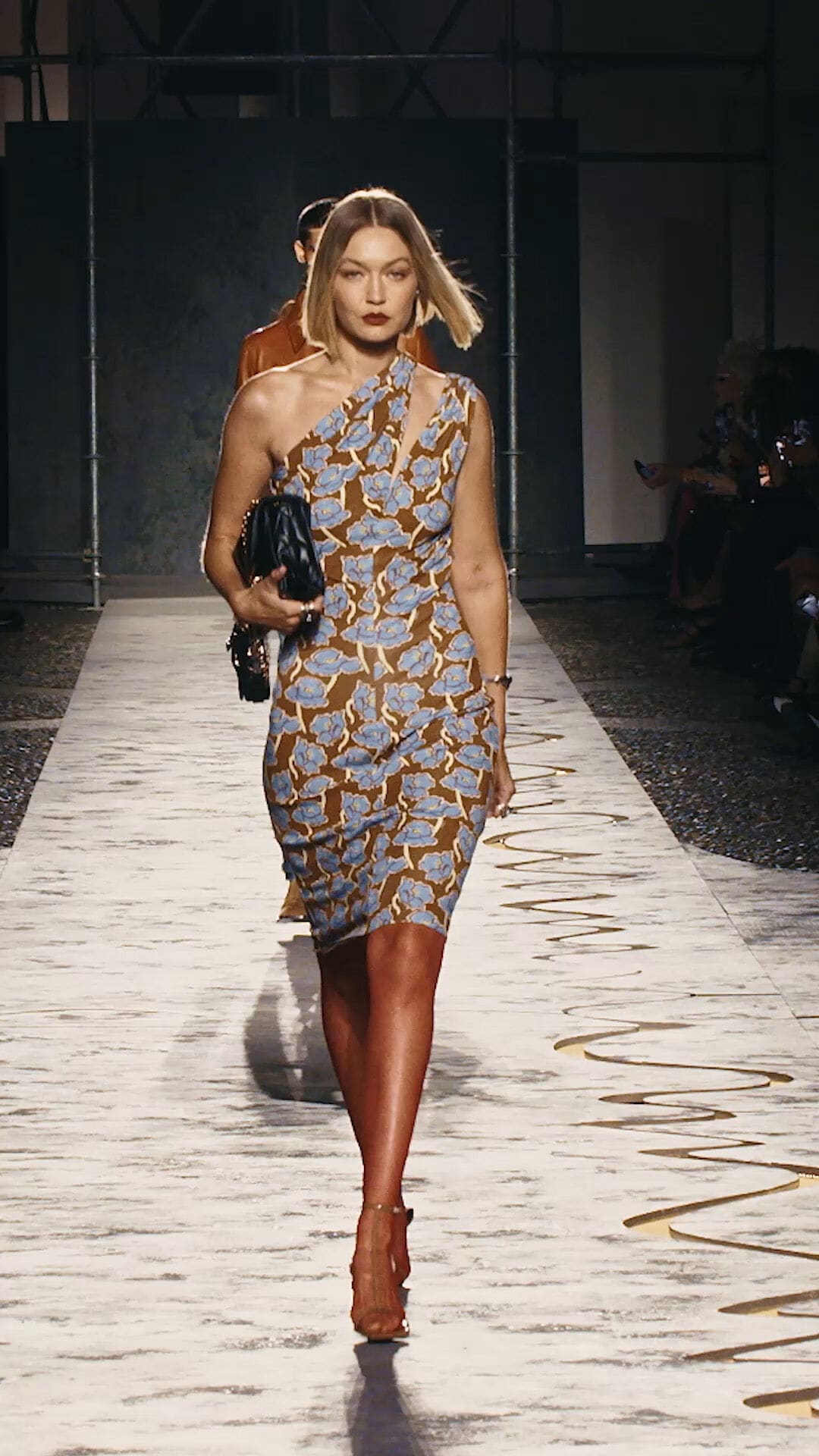 VERSACE Deutschland | High-Fashion-Kleidung & Accessoires