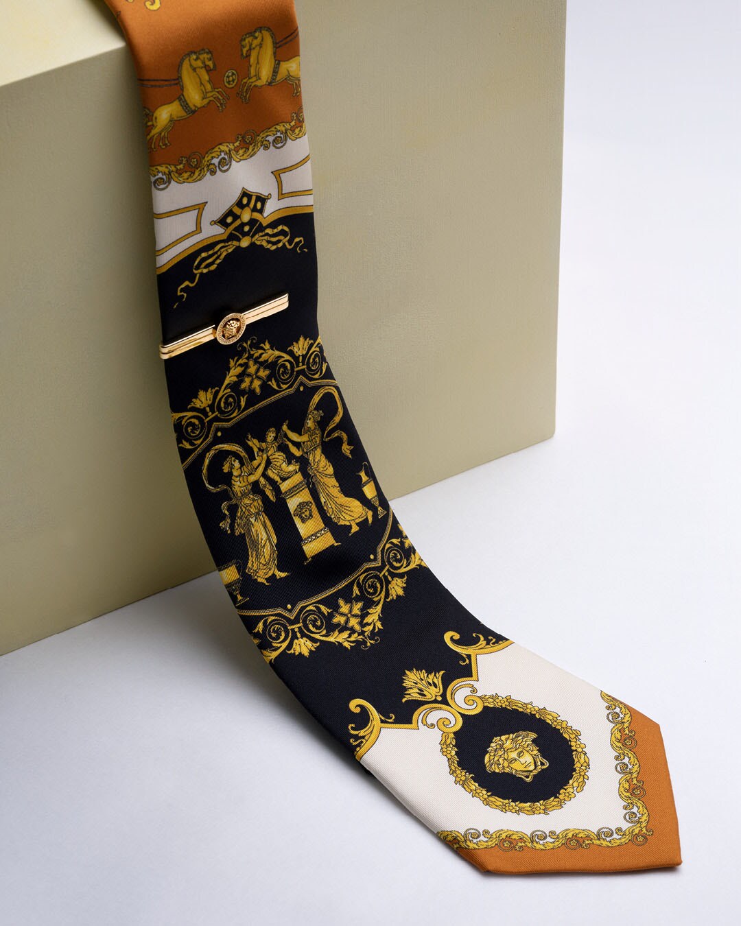 Elegant & Designer Small Gift Selection | VERSACE