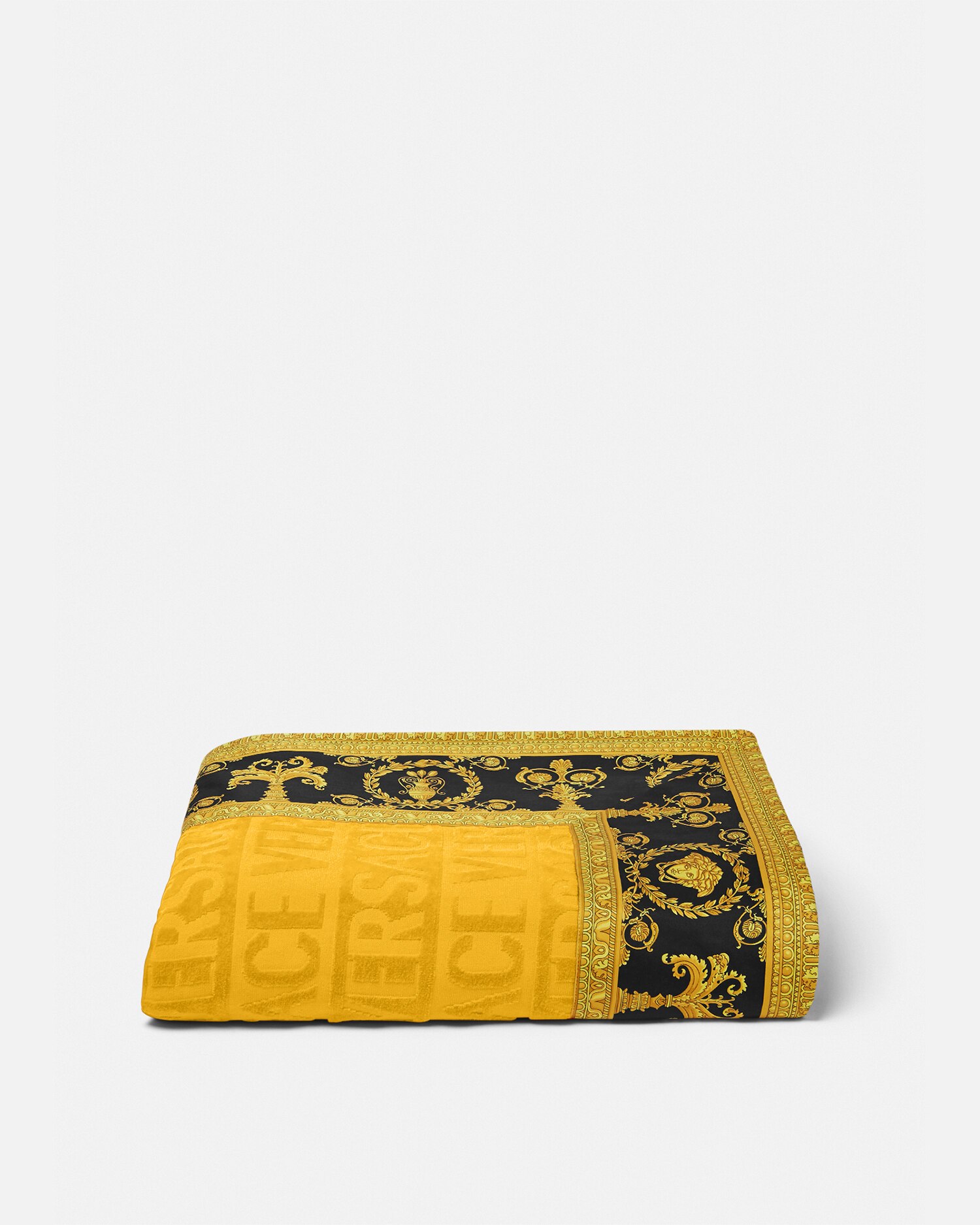 I ♡ Baroque Beach Towel Yellow | VERSACE US I ♡ Baroque Beach Towel Yellow | VERSACE US